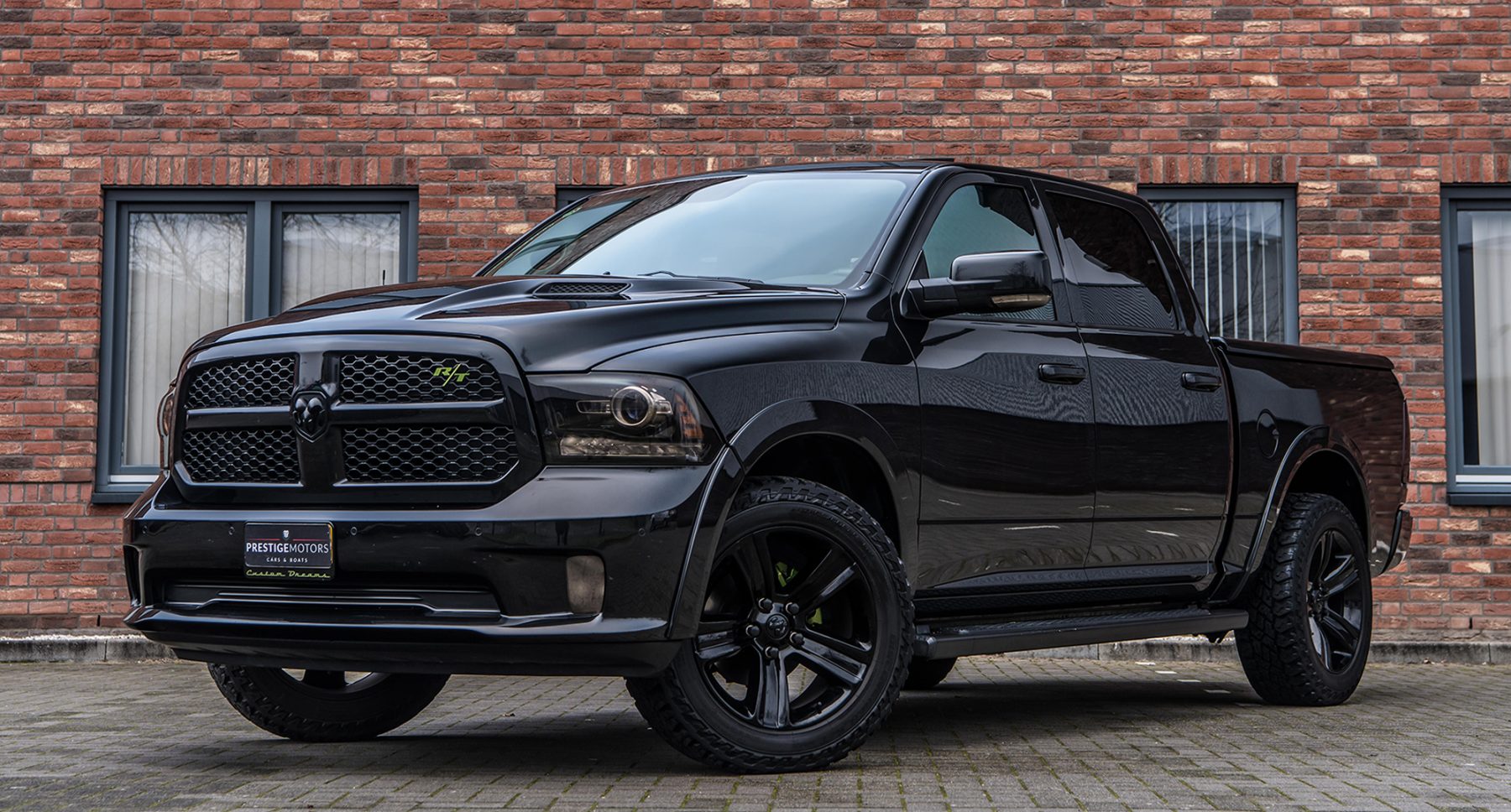 Home | Pick-ups en exclusieve auto’s | Prestige Motors